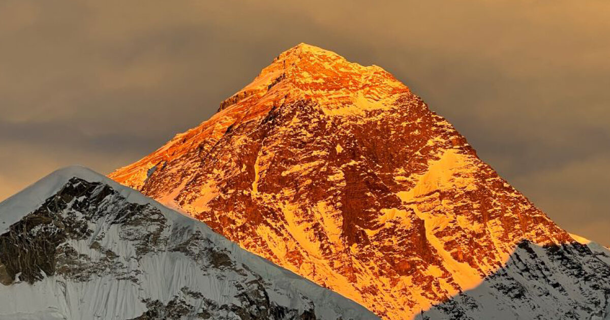 Cornice collapse on Everest | Page 4 | SkiTalk | Ski reviews, Ski Selector
